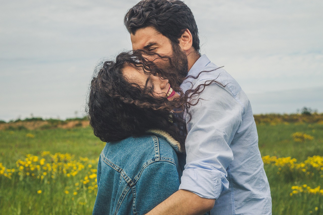 How to Know if Your Boyfriend Wants to Get Back With You
